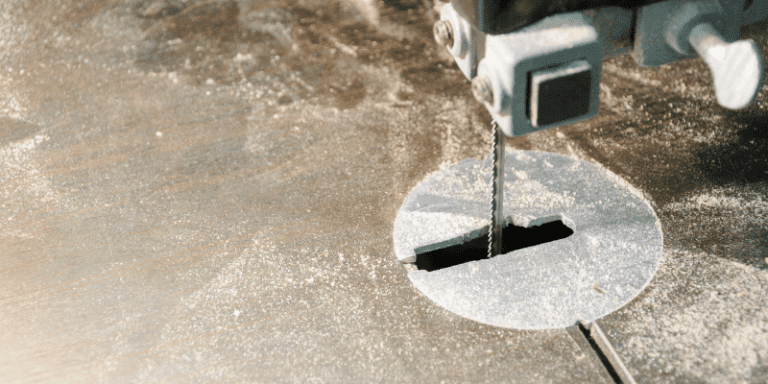 How to Adjust Bandsaw Blade Tracking: Quick and Easy Tips