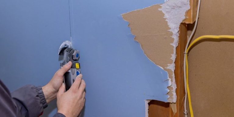 Oscillating Tool Vs Reciprocating Saw: Unleashing the Power!