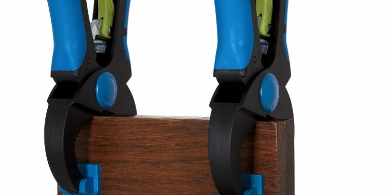 Pipe Clamp Vs Bar Clamp: Battle of the Clamping Titans