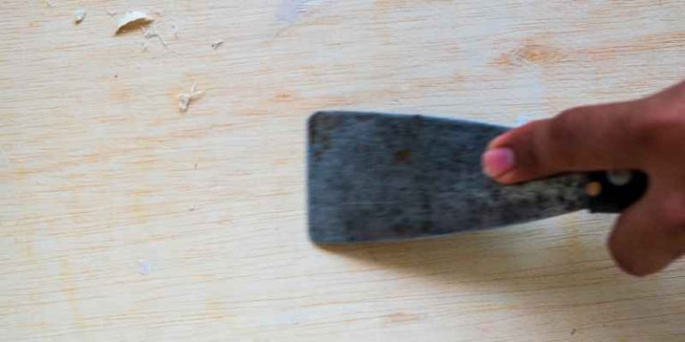 How To Remove Primer From Wood: 7 Effective Techniques