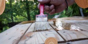 Comparing Two Popular Finishes: Deft Clear Wood Finish and Polyurethane