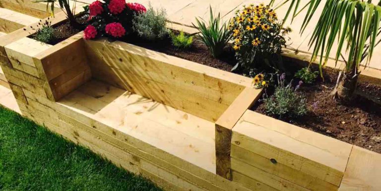Retaining Wall Ideas Wood: Transform Your Landscape with These Stunning ...