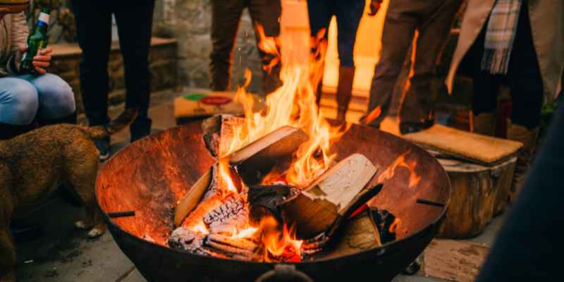 How to Stack Wood in Fire Pit: Expert Tips