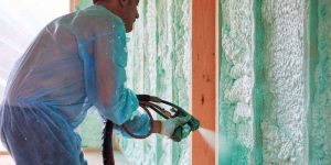 Can You Spray Polyurethane? Quick & Easy Techniques