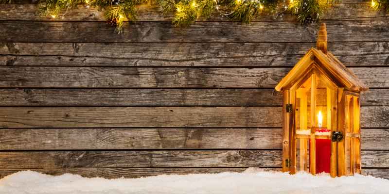 DIY Wooden Lantern Plans: Illuminate Your Space!