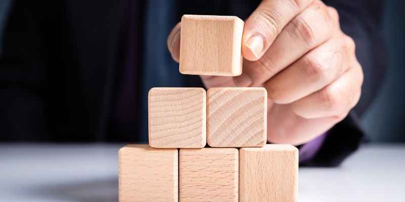 How to Cut a Pyramid Out of Wood: Easy DIY Guide