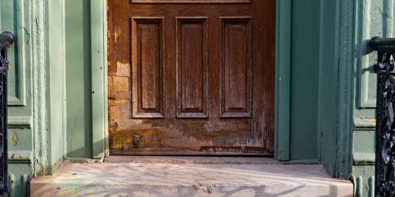 How to Repair Damaged Wooden Door: Quick Fixes