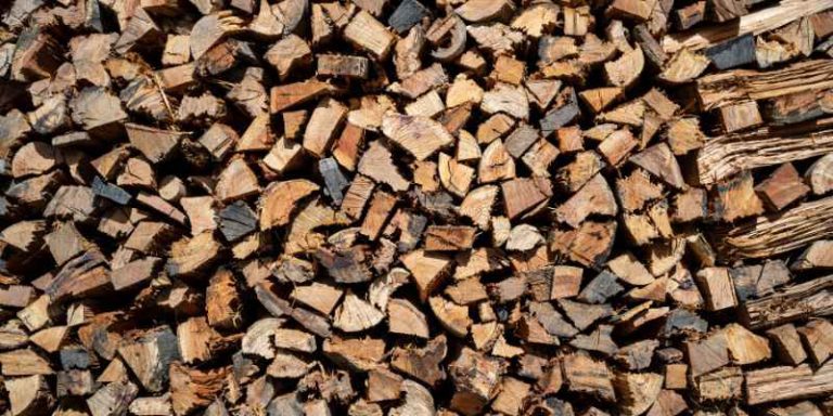 A Cord of Wood Calculator: Measure Firewood Fast!