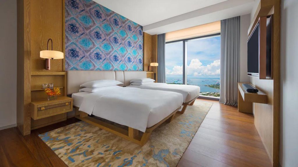 Why is It Called a Hollywood Bed Frame: Unveiling the Glamour